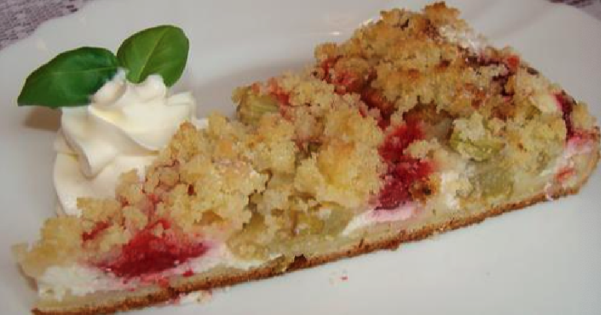 Najlepsze ciasto z rabarbarem: po co przyprawiać je cynamonem i dodawać ...